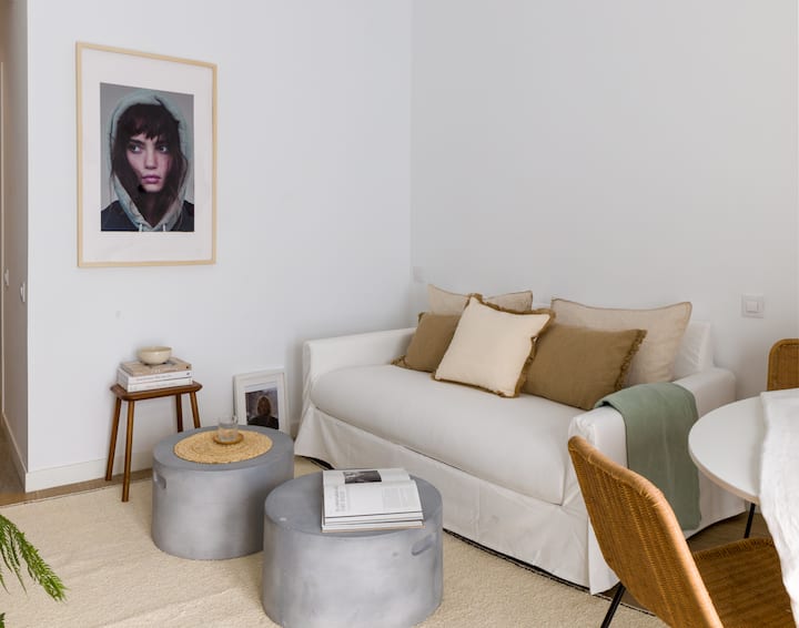 Piso Bajo Exterior Un Dormitorio Centro Ciudad - Madrid