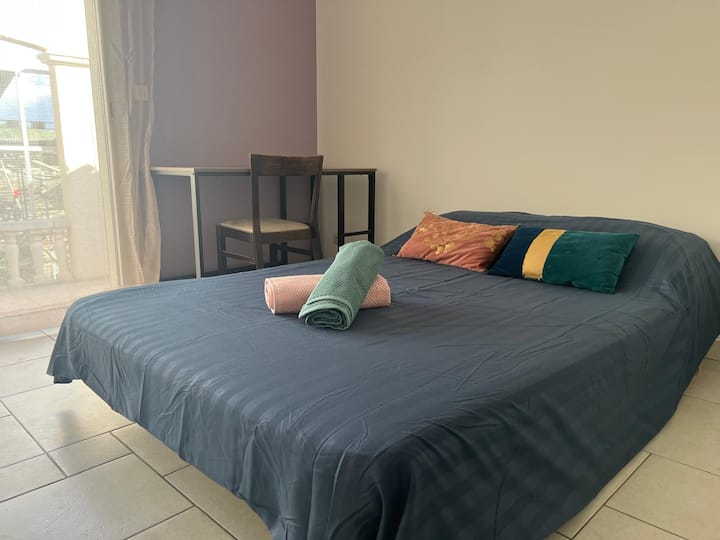 Chambre Dans Villa Familiale - Narbonne