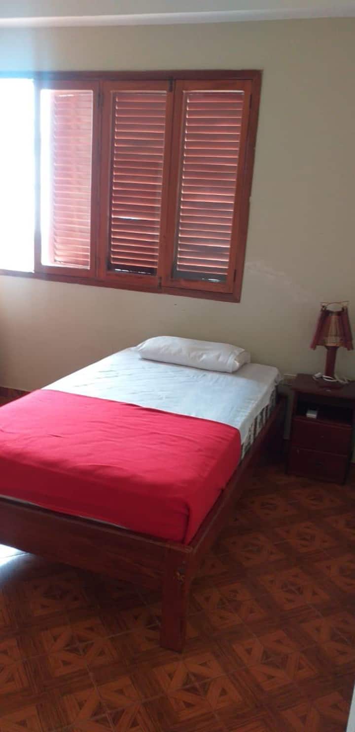 Linda Casa Cerca Del Mar - Salinas