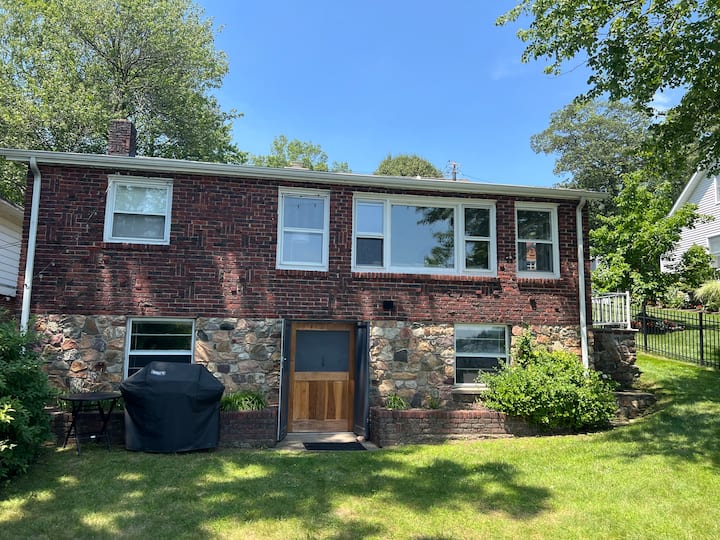 Home On Greenwood Lake
Cozy, Clean Lakefront Home - Ringwood State Park, Ringwood