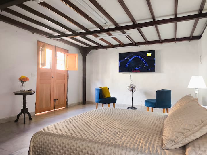 Studio Privado Cama Queen Tv 58" Wifi Baño Privado - Salento, Colombia
