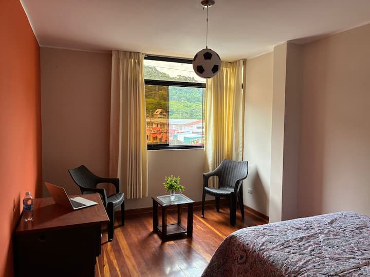 Villa Rica: Duplex Frente A La Plaza - Villa Rica
