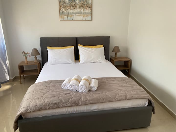Central & Riverfront Room 3 - Эдеса