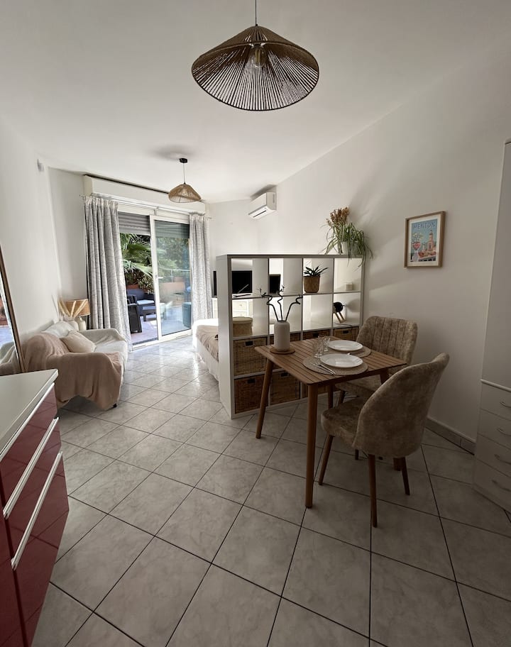Studio Cosy Avec Parking à 2 Min De La Plage - Menton