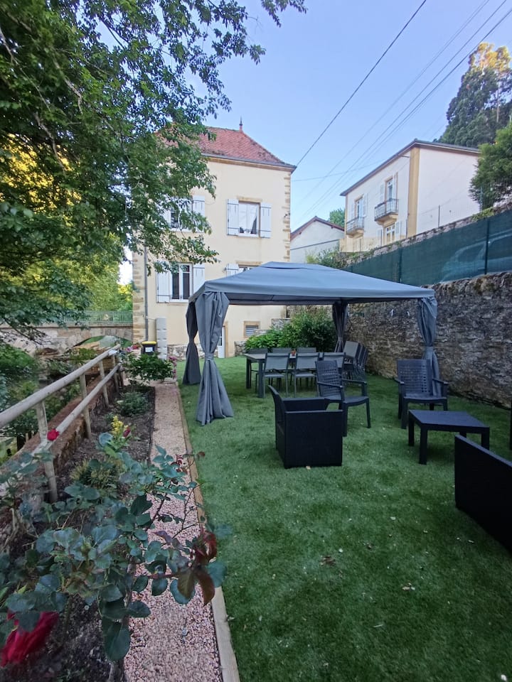 Grande Maison 4 Ch Avec Jardin - Charolles