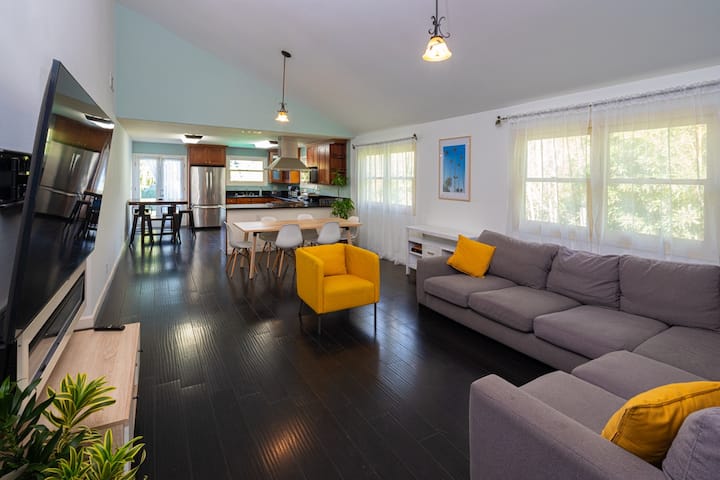 Walk To Dodgers 3br W/ Deck & Free Parking Pets Ok - Los Angeles, CA