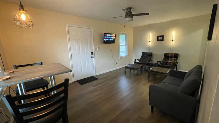 Columbus Bungalow - Columbus, OH