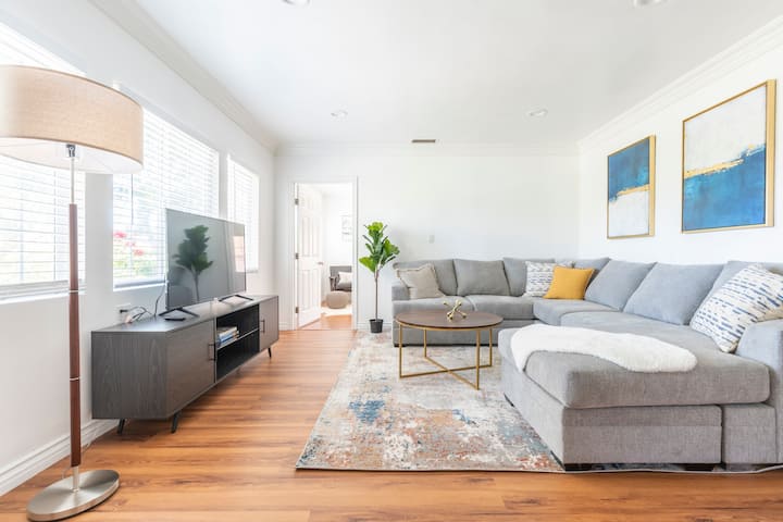 Charming Home ~ Modern Comforts ~ Prime Location - Whittier, CA