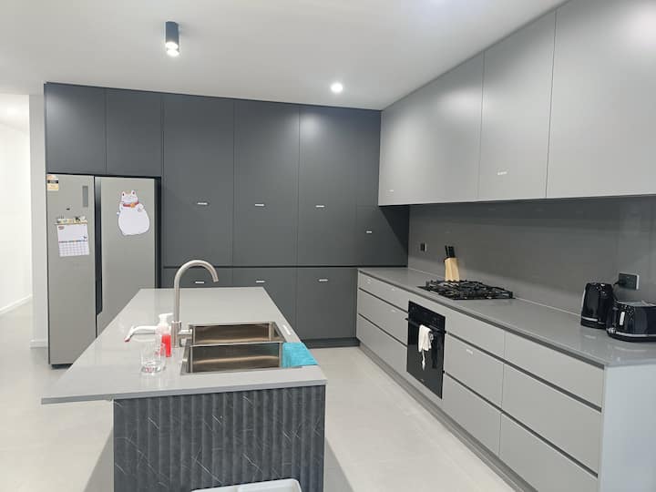 Premium Private Room | Two Single Beds - Fairfield