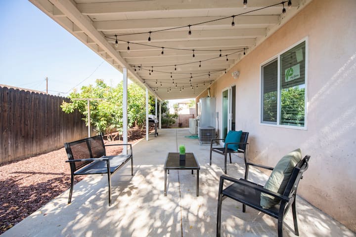 Modern Retreat W/ Patio & Backyard Near Pasadena - Rosemead, CA