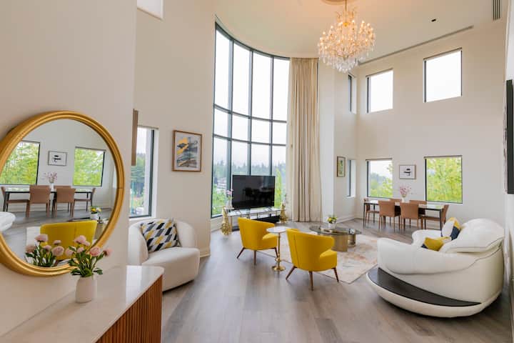 Iconic Penthouse Prime Dt/stanley Park Location - North Vancouver
