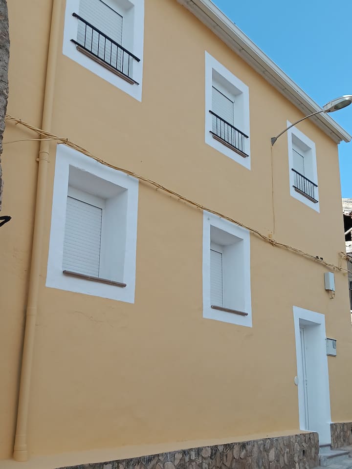 Apts Los Olmos 1 - Priego