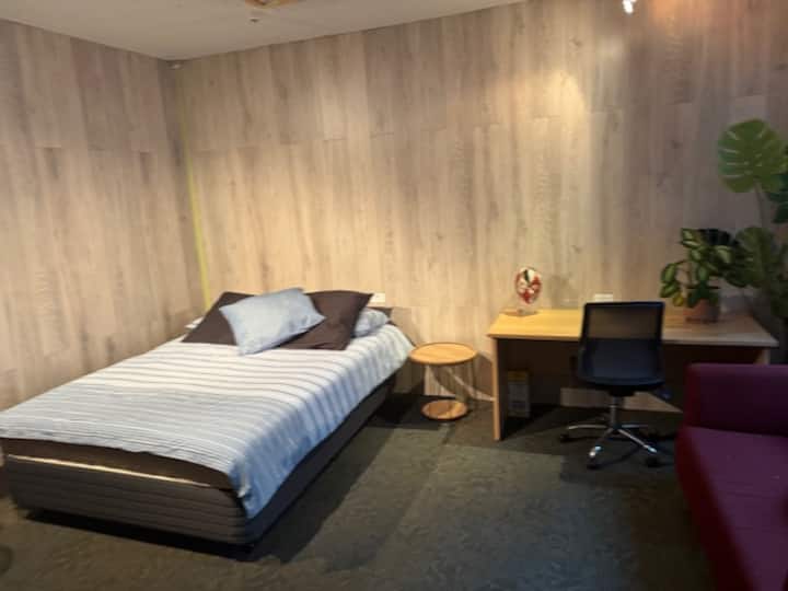 Modern Spacious Room - Wellington