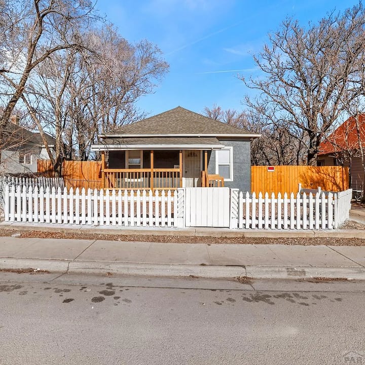 Cozy Recently Remodeled House - Pueblo, CO