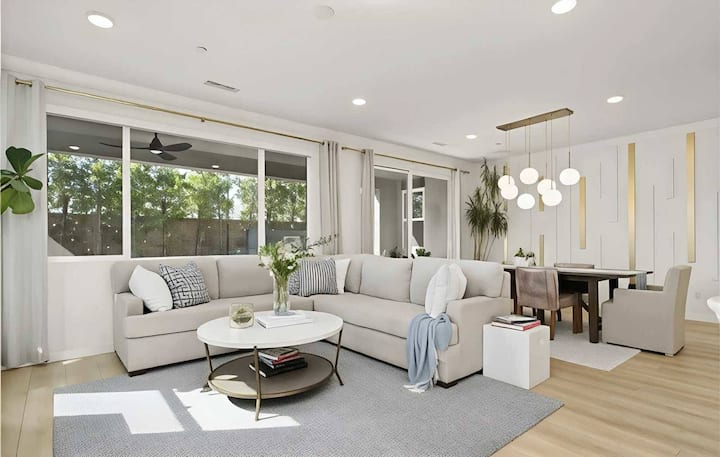 Modern 4br3b｜garage Access｜community Pool E#42441 - Ontario, CA