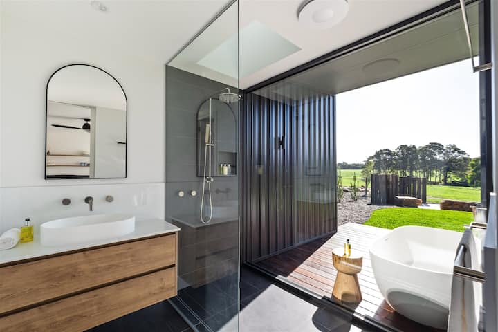 Chalet Coast | Walburra Brook - Cowaramup