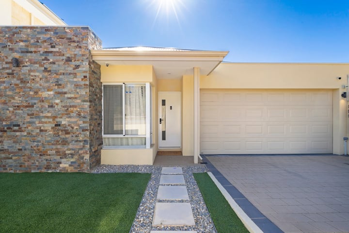 Private Room With Lock On Door - Fremantle