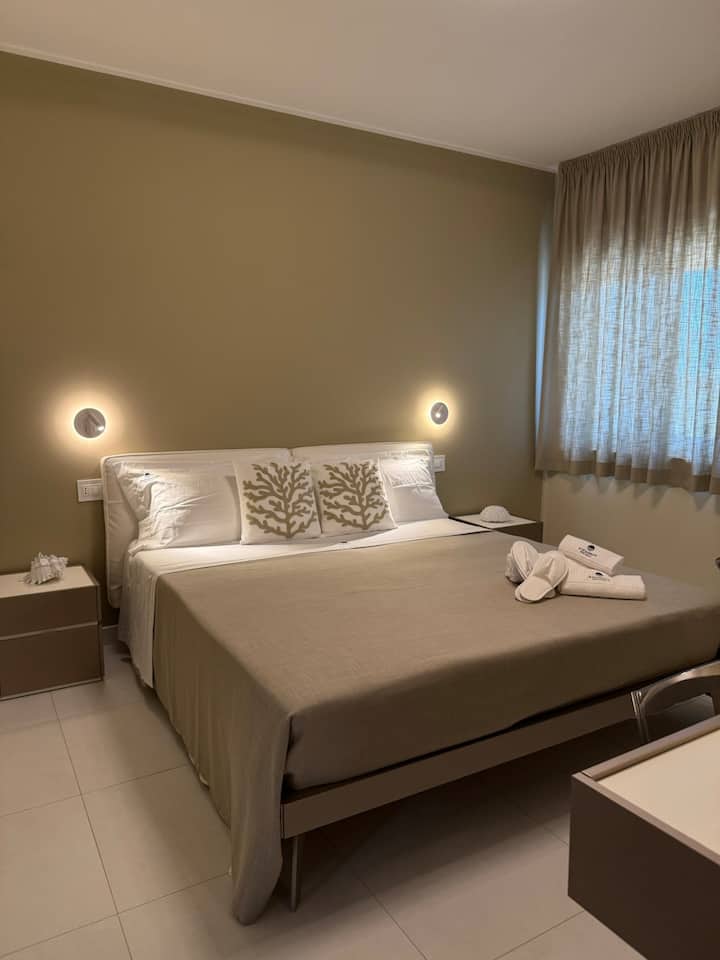 Camera Deluxe "Agave" Con Accesso Al Solarium - Bova Marina