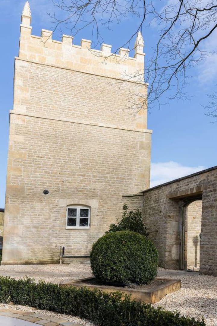 The Tower - Stow-on-the-Wold