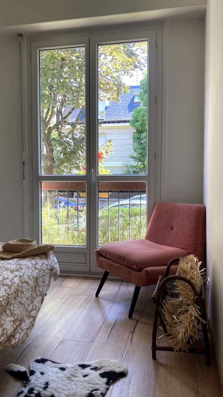 Double Room + Baby Cot – Sceaux - Sceaux
