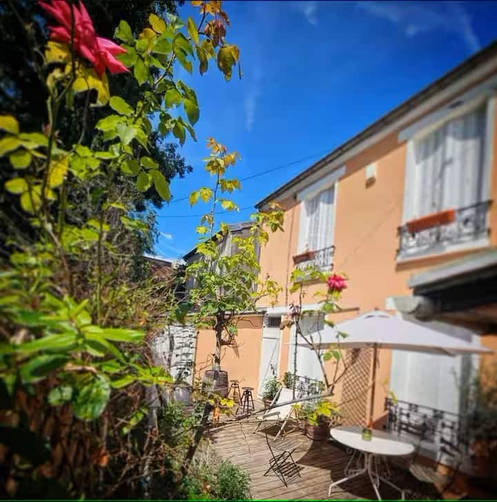 Maison Familiale Avec Extérieur - Les Lilas