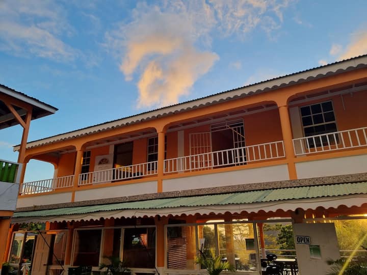 View Point Trafalgar - Roseau