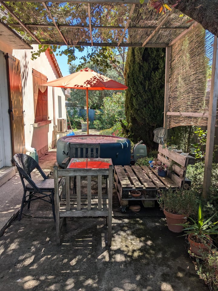 La Tranquilité Arlésienne - Camargue