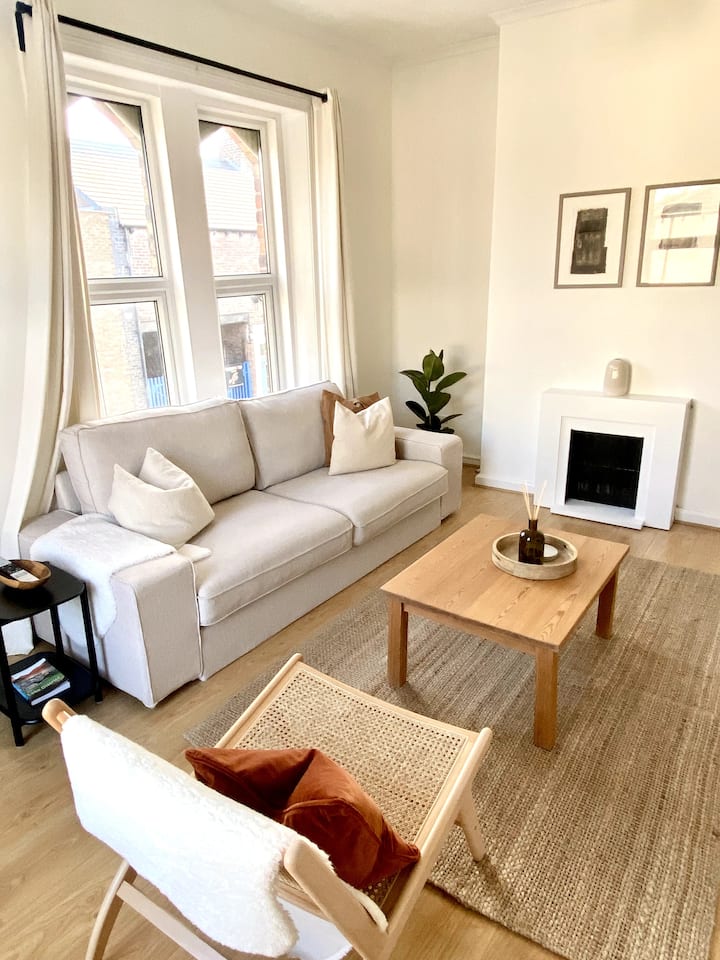 Bright Stylish Central Apartment - Carlisle