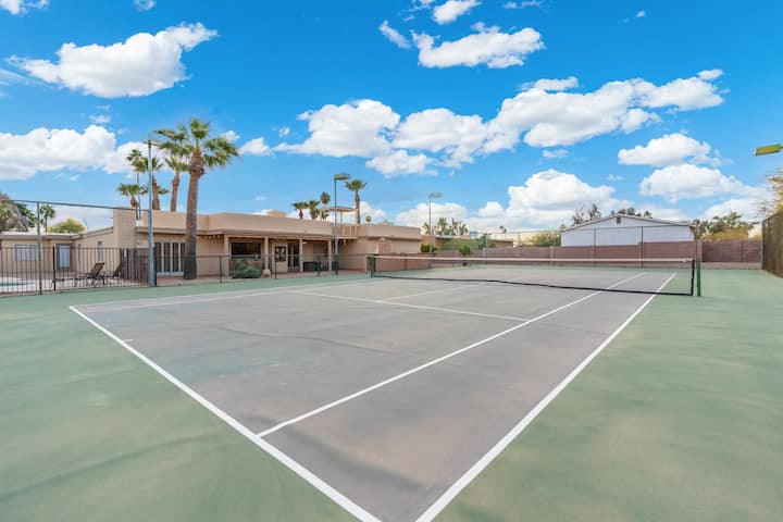 Luxury 3br Stay | Pool, Tennis, Games & Bbq - Phoenix
