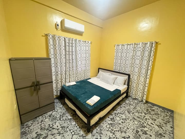 Room 2 Maryknoll`s Place - Surigao City