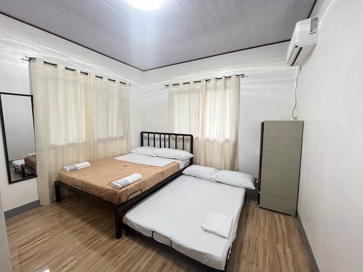Room 3 Maryknoll`s Place - Surigao City