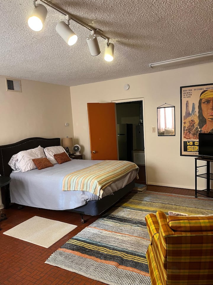 Peaceful Suite + Patio - Silver City, NM
