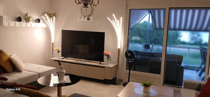 4places En 2lits: Canapé &Double - Neuchâtel