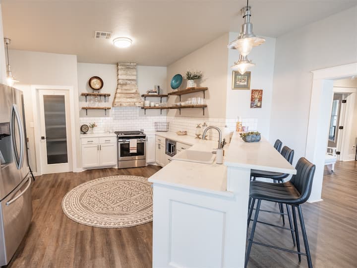 The Squirrel's Nest - Marlow, OK