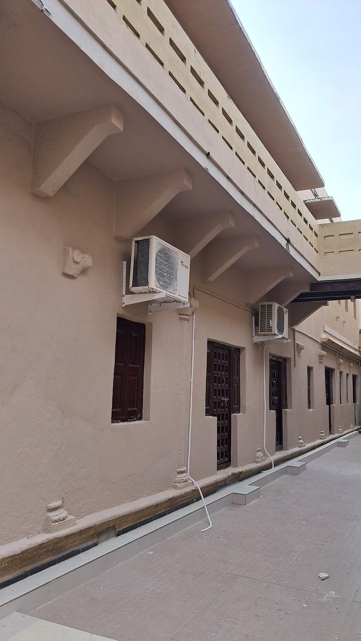 Entire Haveli: British Era Haveli - Porbandar