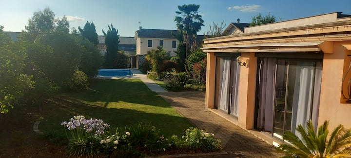 Maison 10 Couchages Avec Piscine Privée 5x10 - Hagetmau