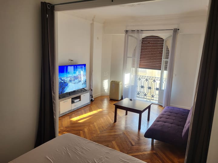 Apartment In City Center - Nice