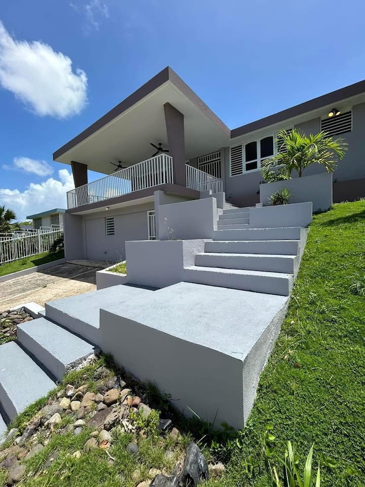 Casa Serena En San Juan - Trujillo Alto