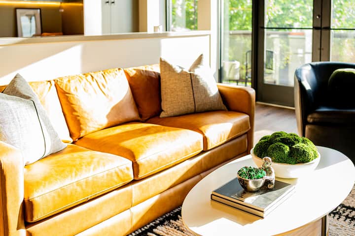 Historic Elegance With Balcony Downtown View - Ogden, UT