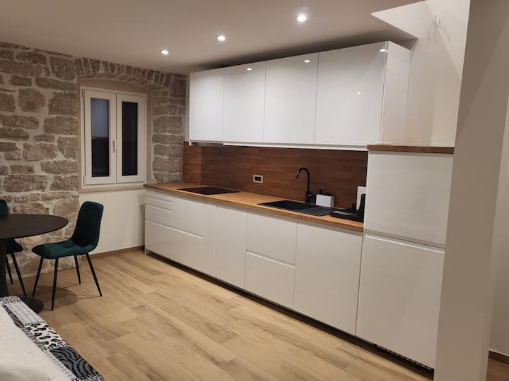 Old Town Bol Apartment 6 - Bol