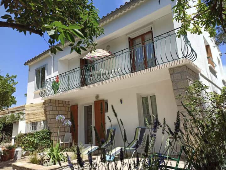 Appartement 1er éTage Villa - Saint-Laurent-d'Aigouze