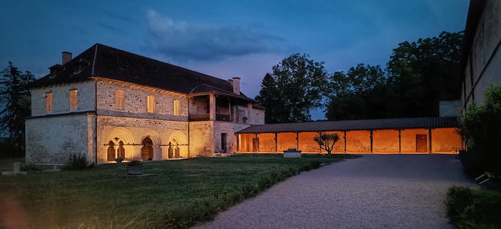 Chambre D'hôtes Harmonie Avec Petit Déjeuner - Saint-Pourçain-sur-Sioule