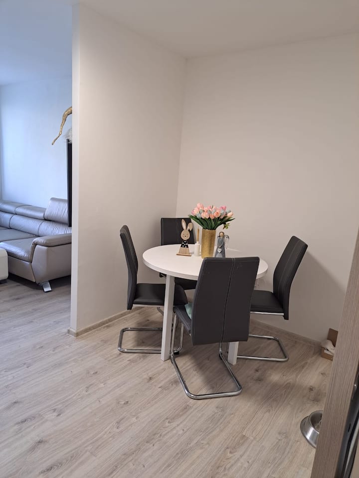 Moderní Apartmán S Balkonem V Srdci Pardubic - Chrudim