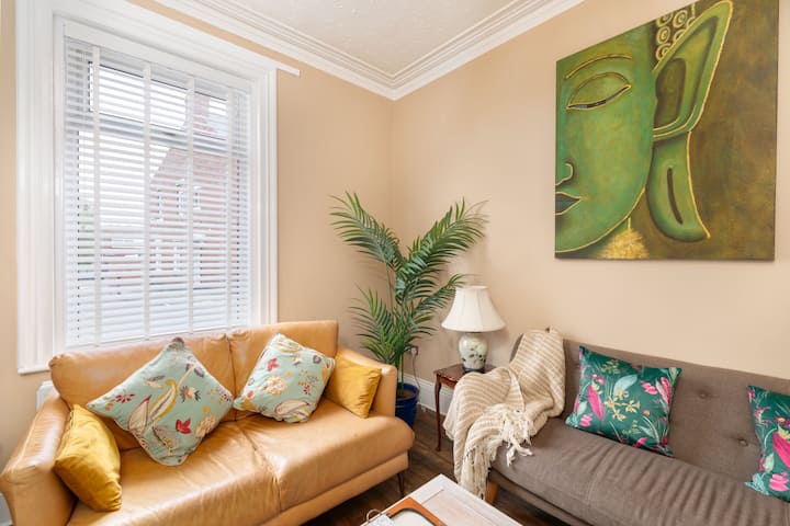 Charming House In South Shields-sleep 6 -Parking - South Shields