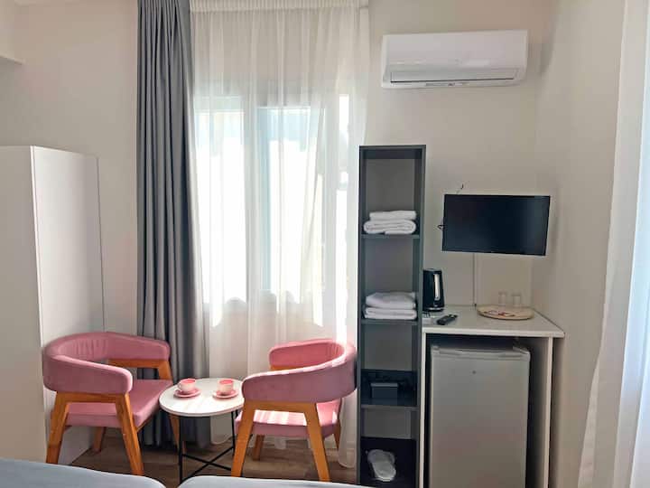 Lighthouse Studios Quad By Holidaykeys - Girne