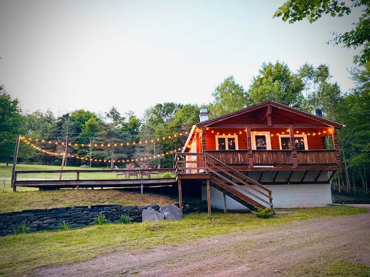 Chic Cozy "Cabin In The Sky" In The Catskills - Fleischmanns, NY