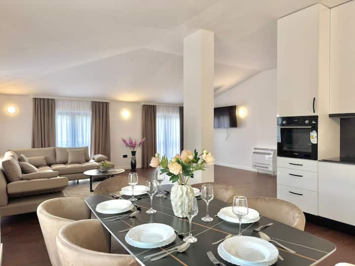 Sunny Bay- 2bdr Spacious Suite 7 - Budva