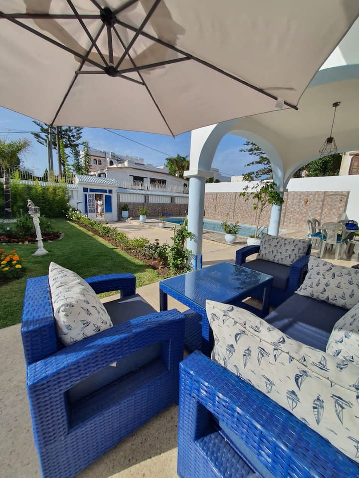Modern Beachfront Family Villa - Tétouan