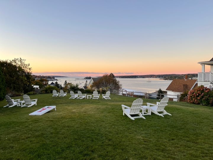 Premium Harbor View King - Boothbay Harbor, ME