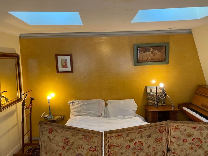 Chambre D'hôtes Et Salle De Bain - Paris